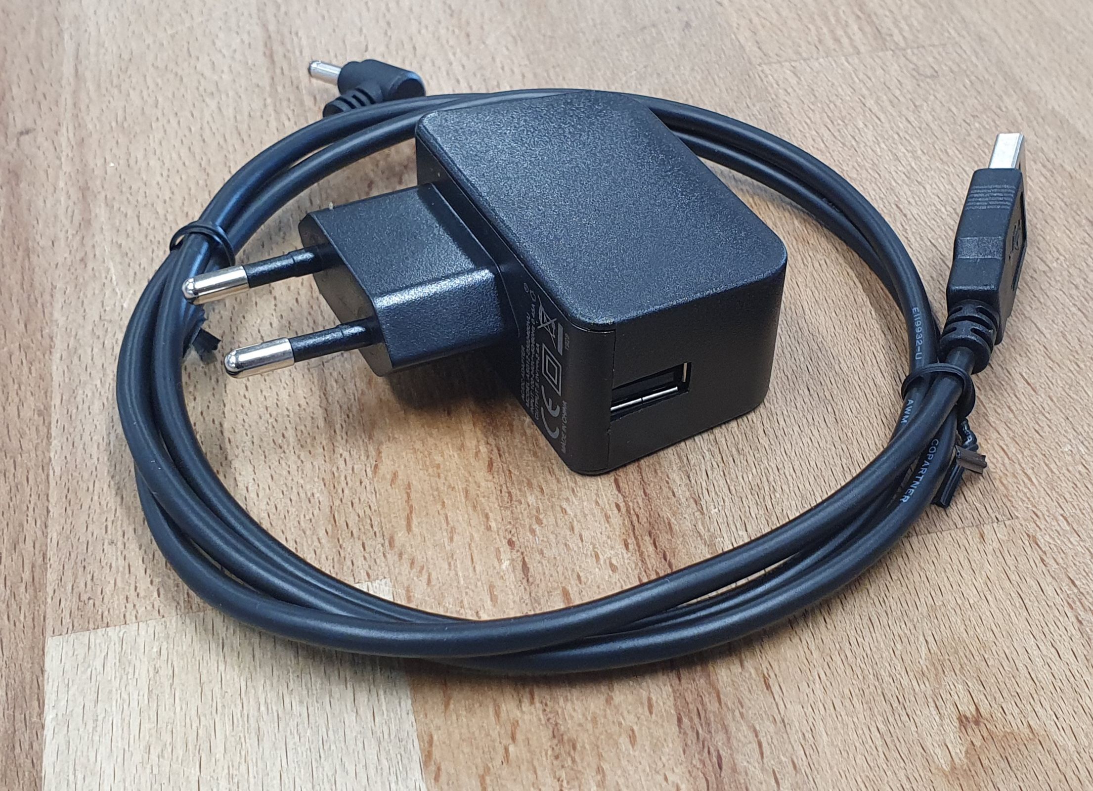 Verkkolaturi Ophion Laturi - Ruoto.fi verkkokauppa